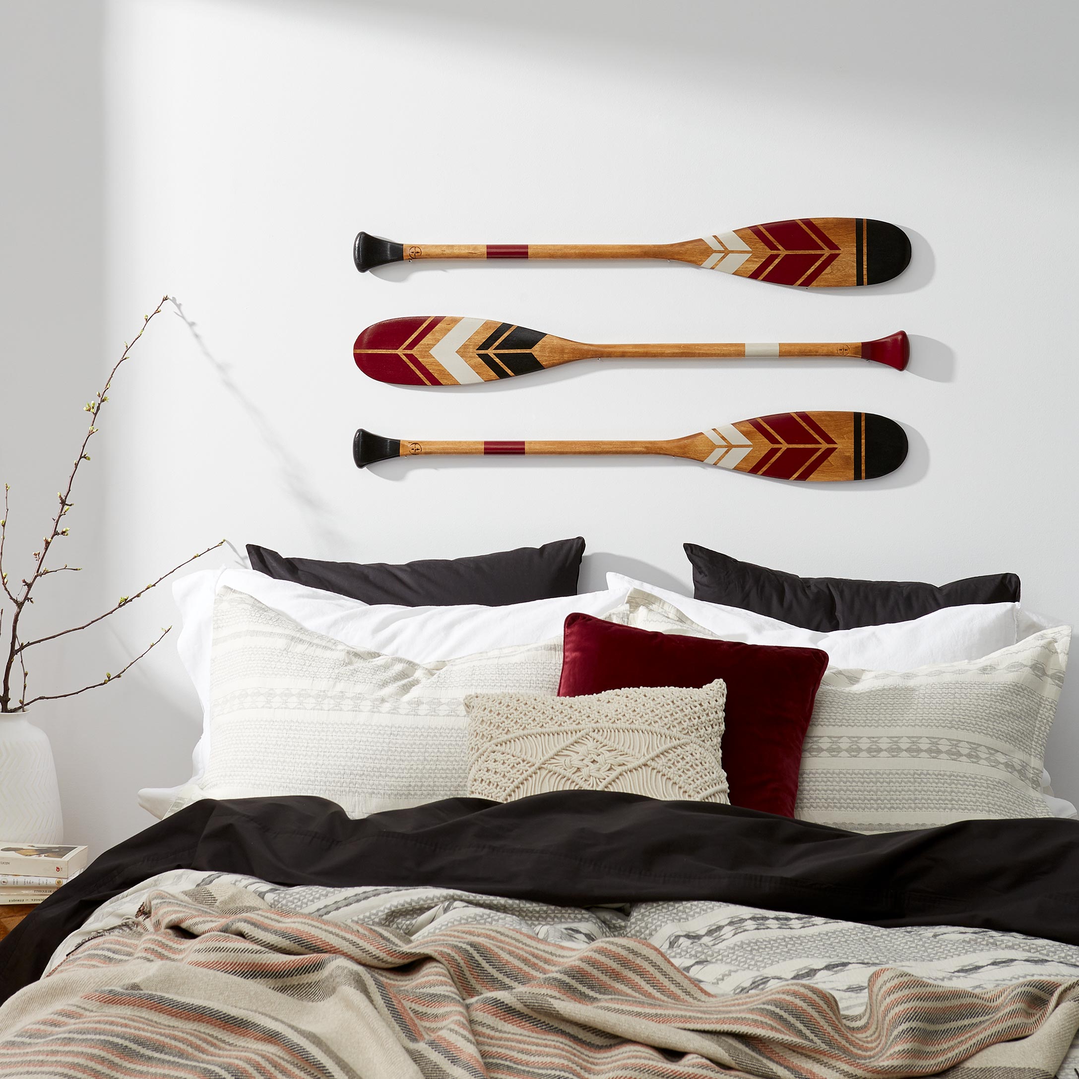 Decorative paddles inspired by native art – Onquata